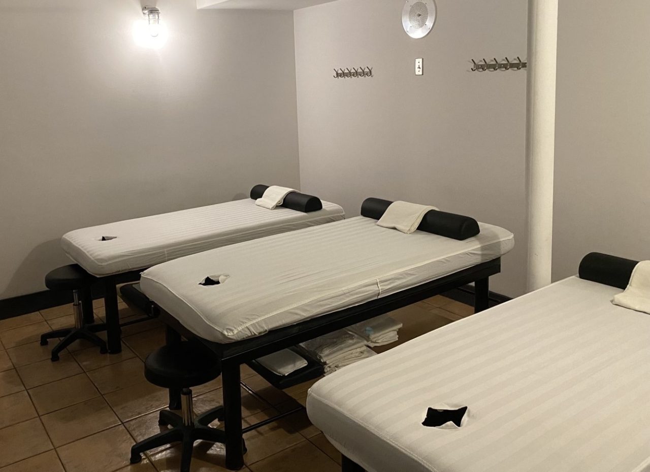 Spa Amenities – Massage Rooms, Foot Lounge, Private Saunas